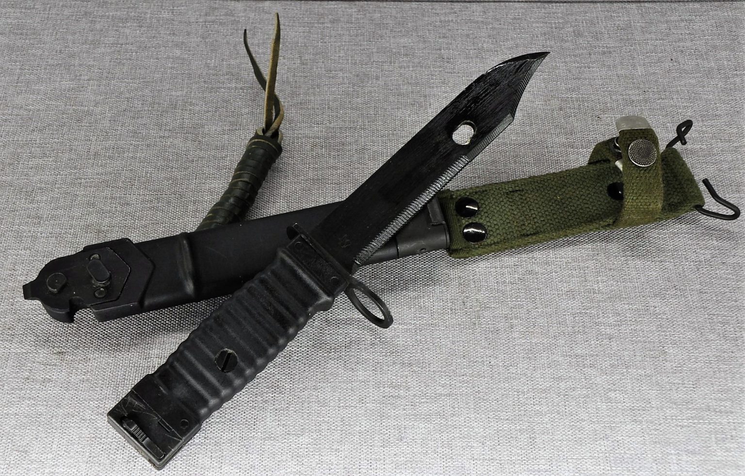 AUSTRALIAN STEYR AUG Trials (F88) bayonet – Smith And Sons