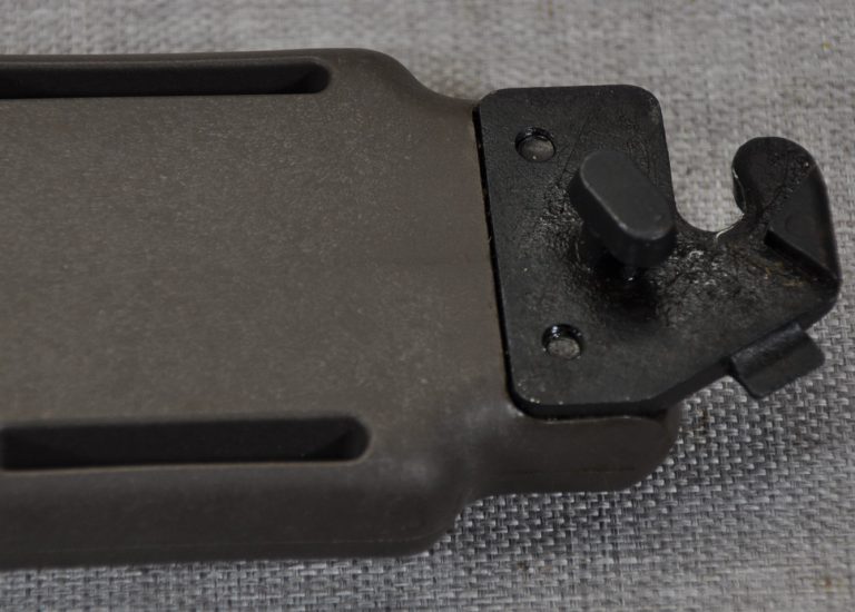 AUSTRALIAN M9 Steyr AUG/F88 Bayonet by BUCK (LAN-CAY Scabbard) – Smith ...