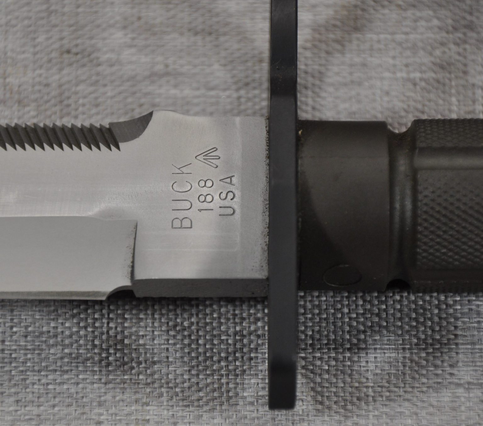 AUSTRALIAN M9 Steyr AUG/F88 Bayonet by BUCK – Smith And Sons