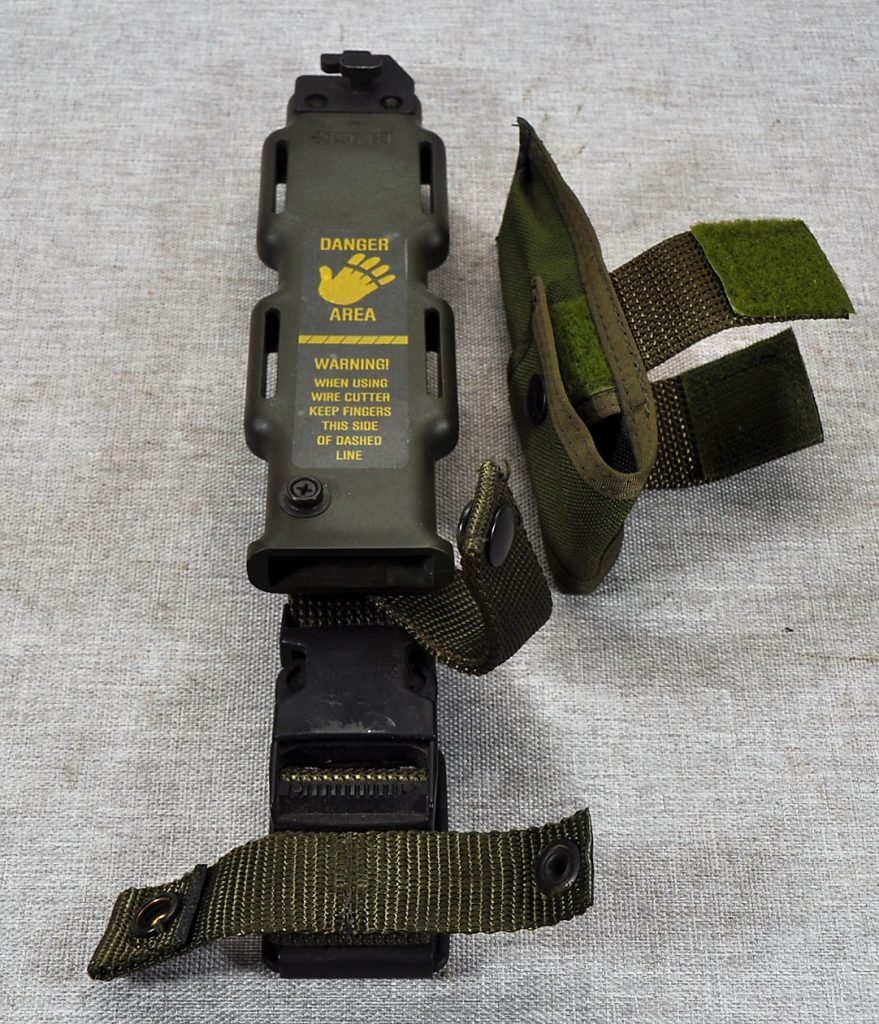 AUSTRALIAN M9 Steyr AUG/F88 Bayonet by BUCK – Smith And Sons